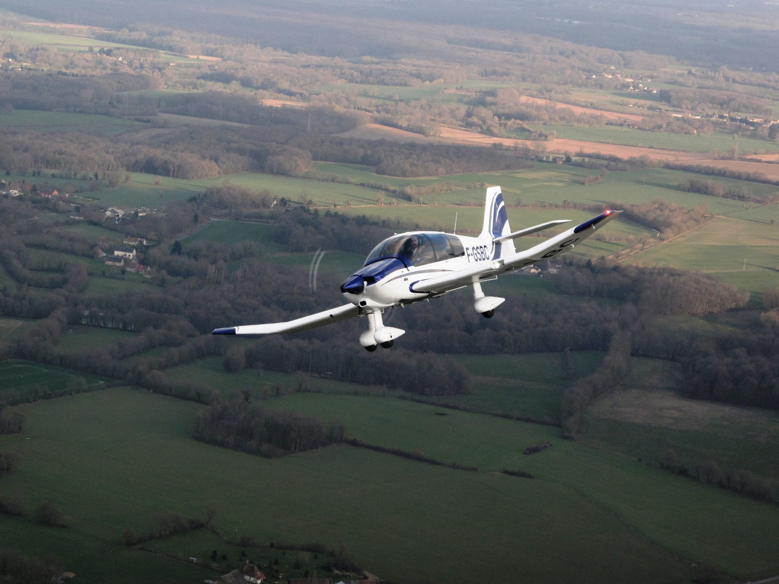 Aéroclub du Giennois : Vol découverte, vol d’initiation et école de formation au brevet de ...